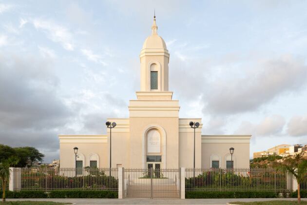 See 8 exterior, interior images of new Praia Cape Verde Temple, which ...